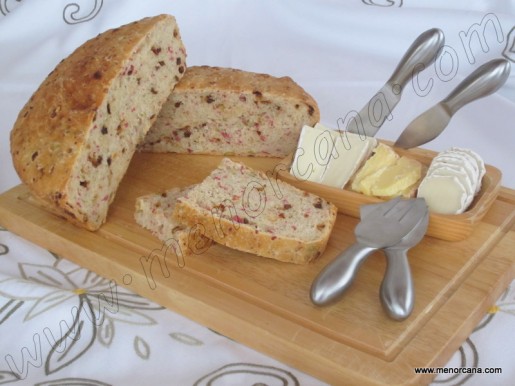 Pan con tomates y salami - Ana en la cocina