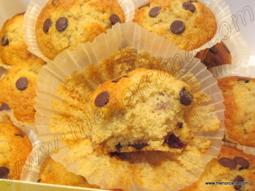 Magdalenas con ron y arándanos - Ana en la cocina